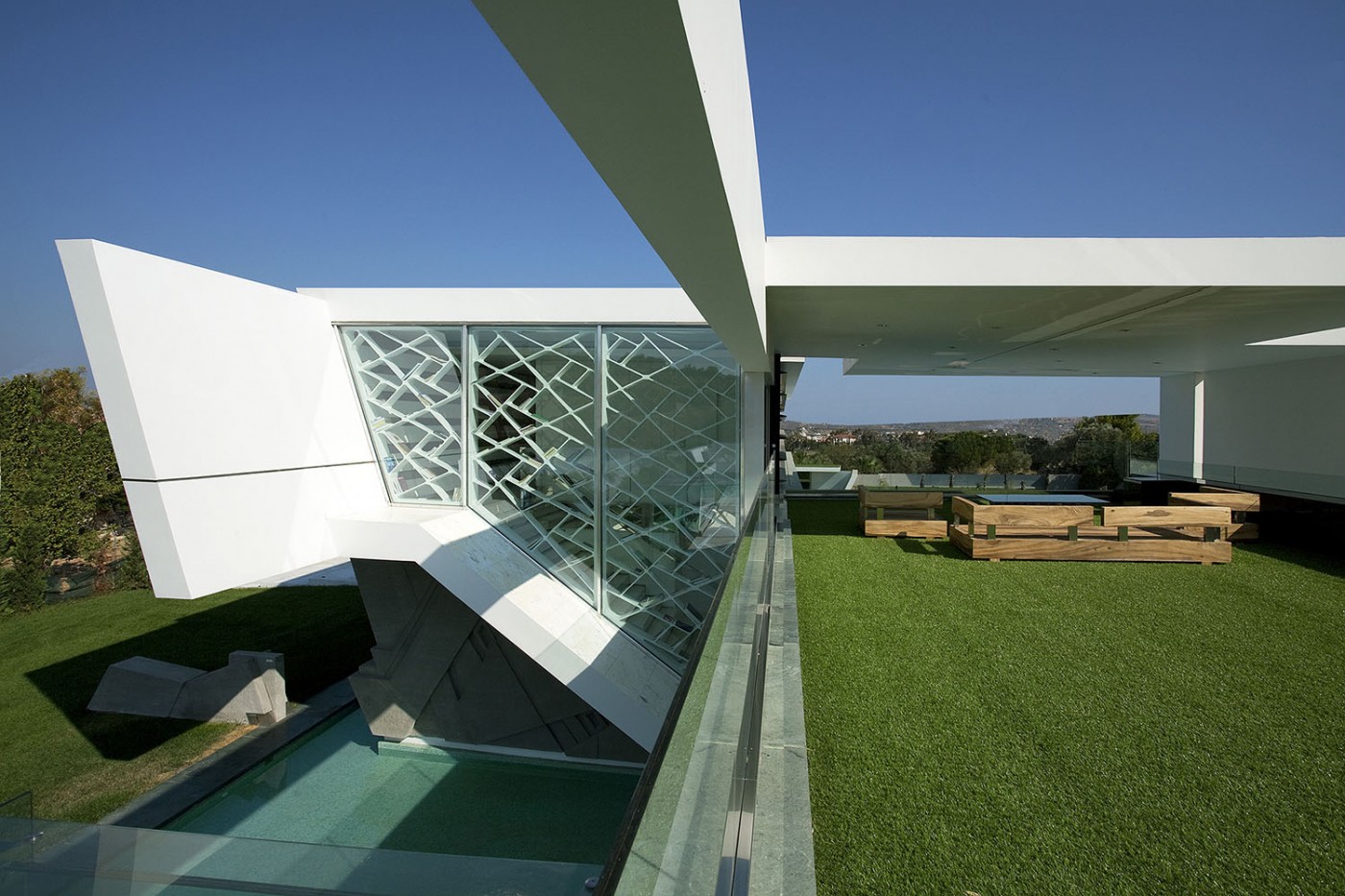 Impressive Ultra Modern House in Athens - Architecture Beast