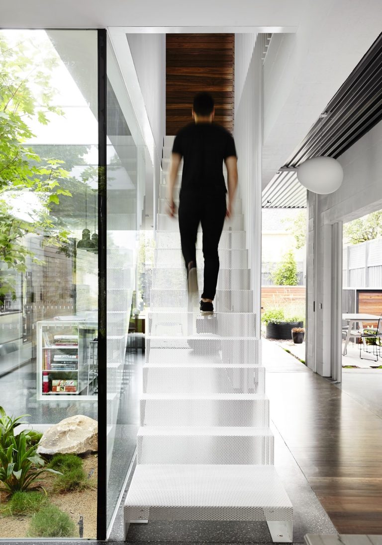 Open House Design: Contemporary Home Connected to the Outdoors ...