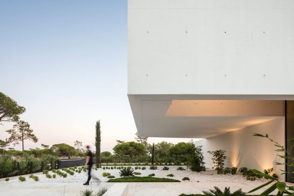 The Best Front Walkway Ideas And Path Designs - Architecture Beast