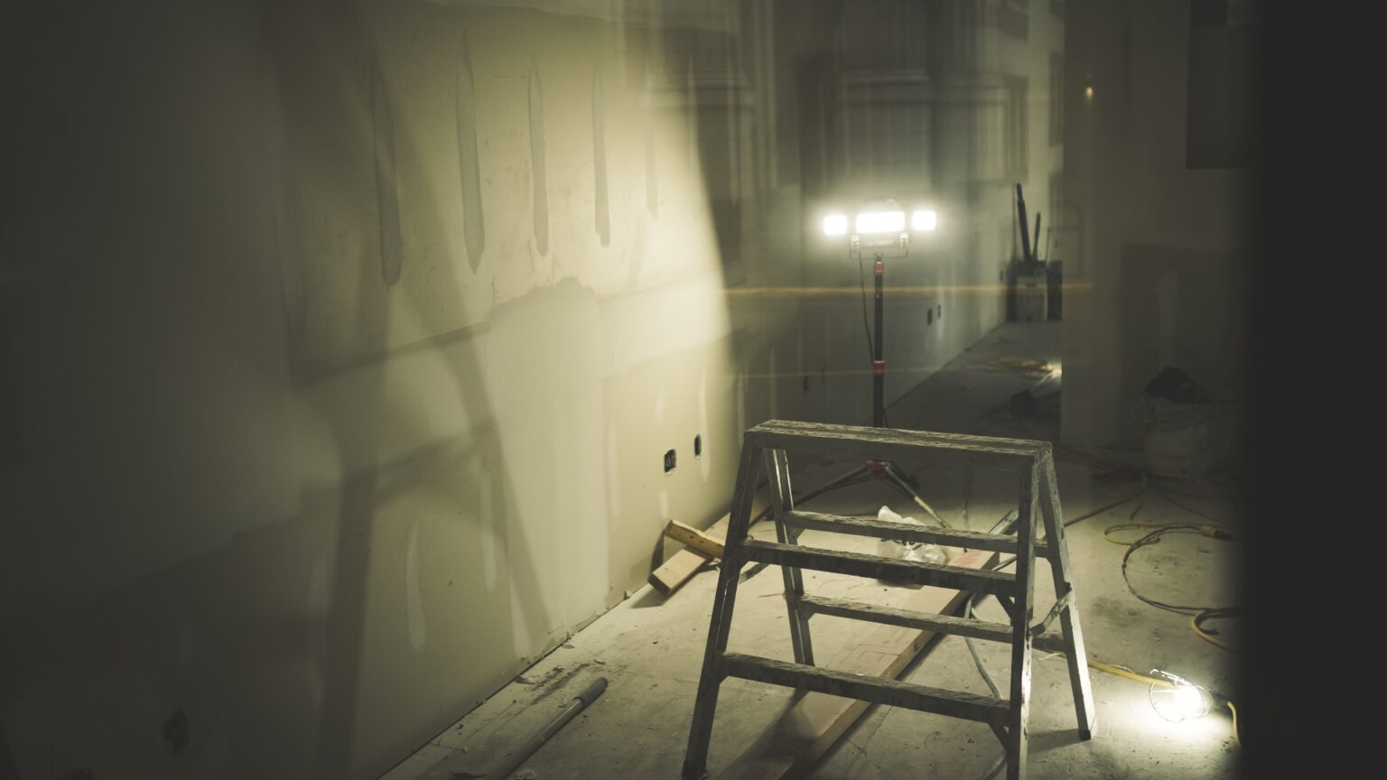 Drywall vs. Plaster: Which is Better for Your Walls? - Architecture Beast